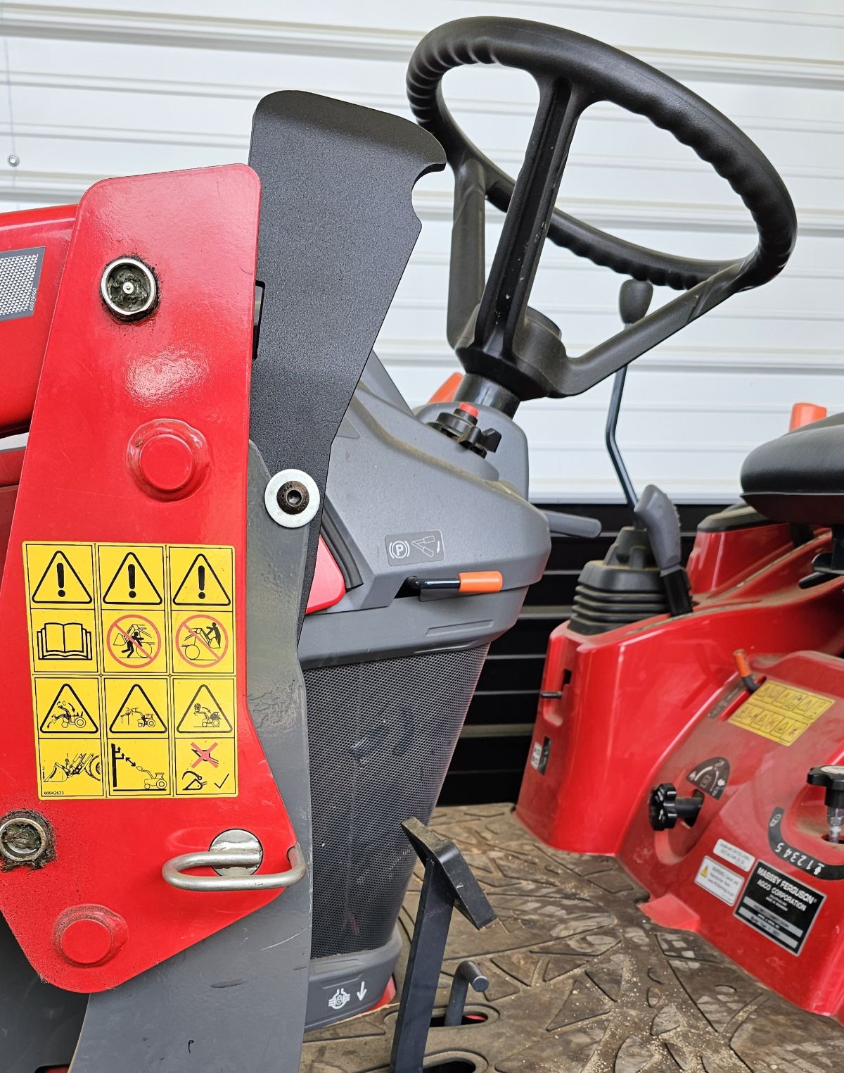 Grab Handle (Left side as sitting on tractor) for FL1805 and DL95, DL1 ...